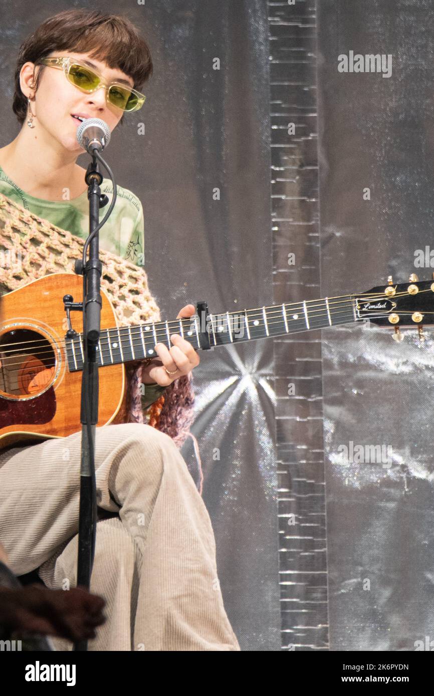 Hyeres, France. 14th Oct, 2022. Claire Pommet, singer Pomme, performs ...