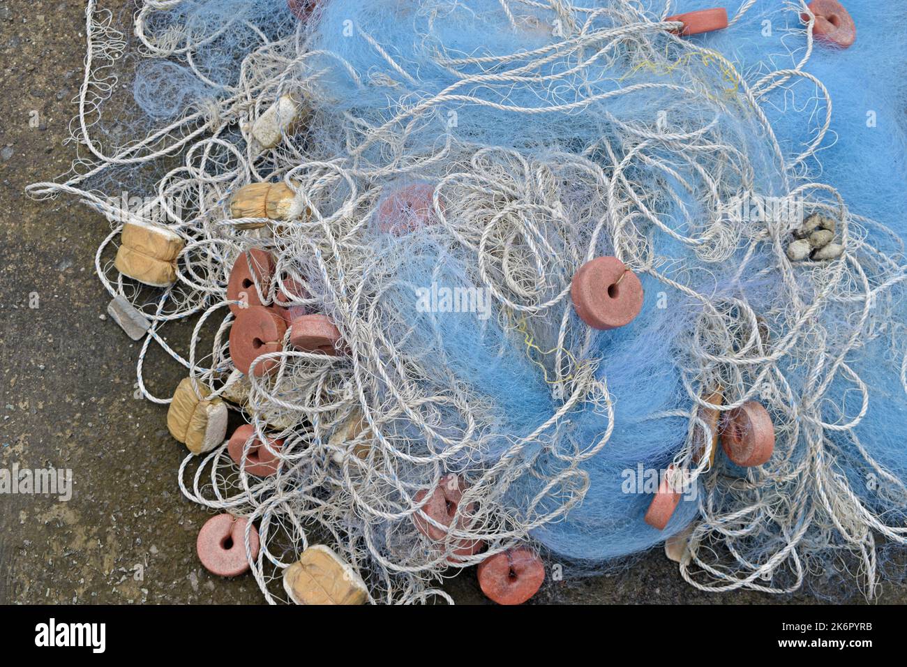 old fishing net Stock Photo - Alamy