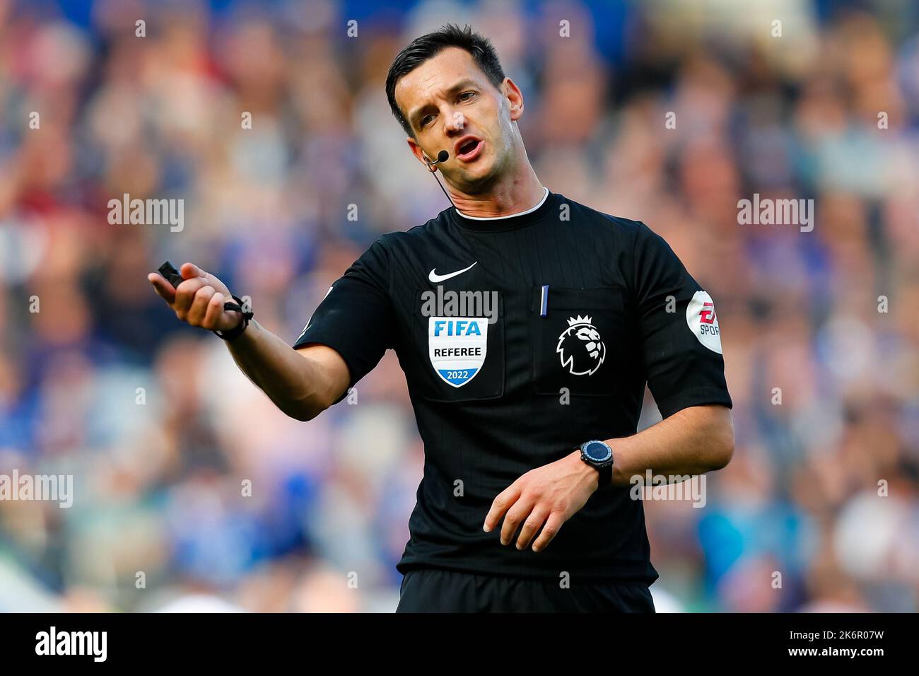 Andy madley referee 2022 hi-res stock photography and images - Alamy