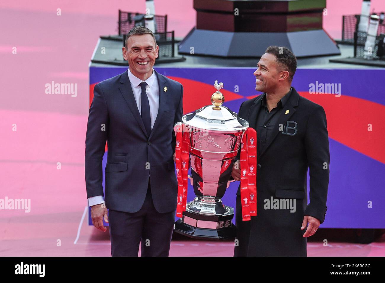 Kevin Sinfield OBE and Jason Robinson OBE with the Rugby League World ...