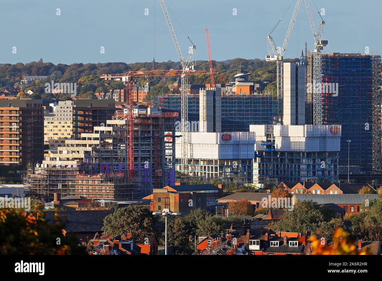 Leeds latitude apartments under construction hi-res stock photography ...