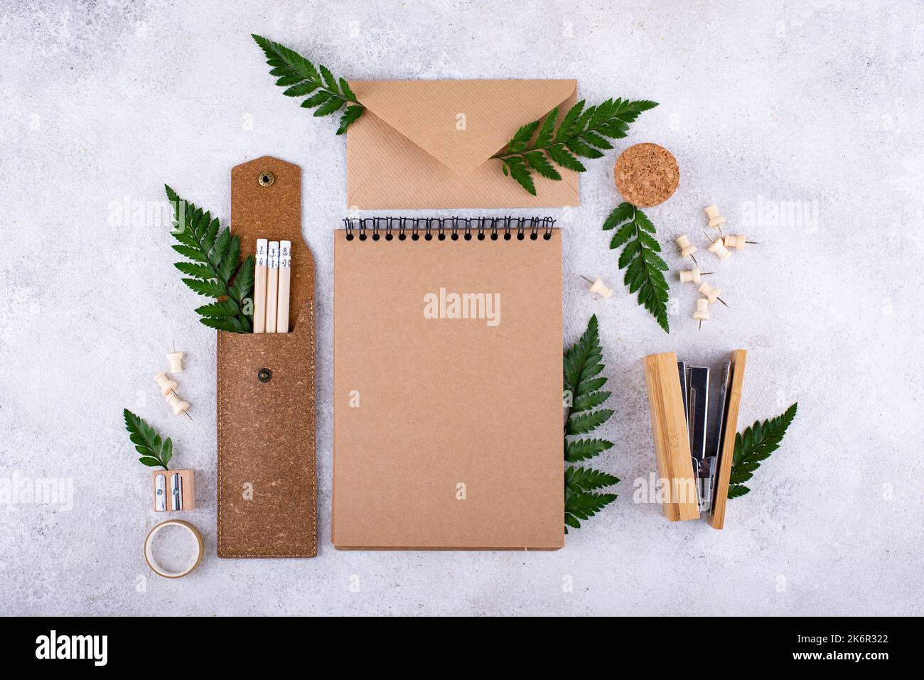Eco wooden craft stationery. Sustainable life concept Stock Photo - Alamy