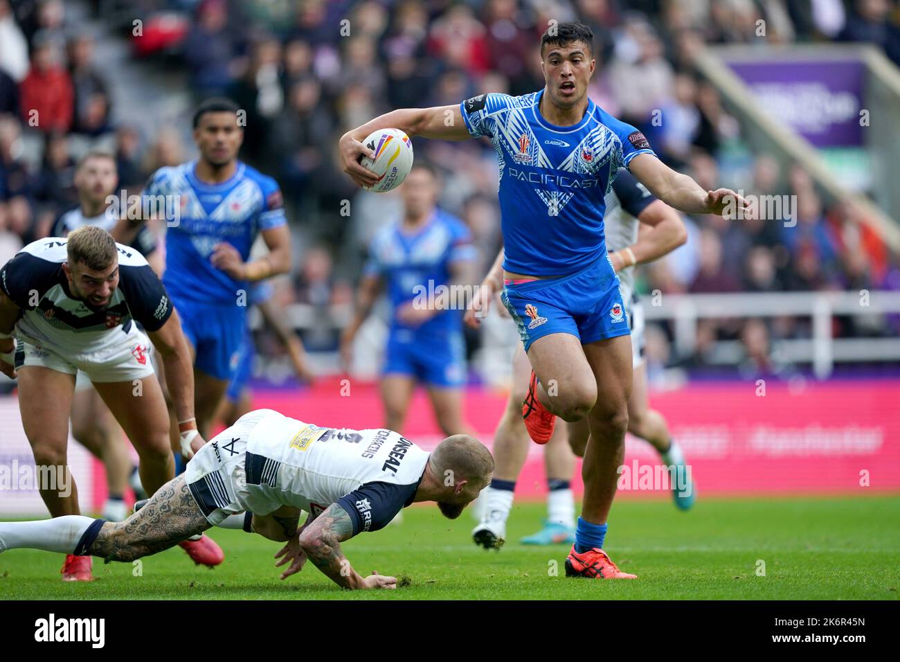 Samoa's Joseph Suaali'i breaks free during the Rugby League World Cup ...