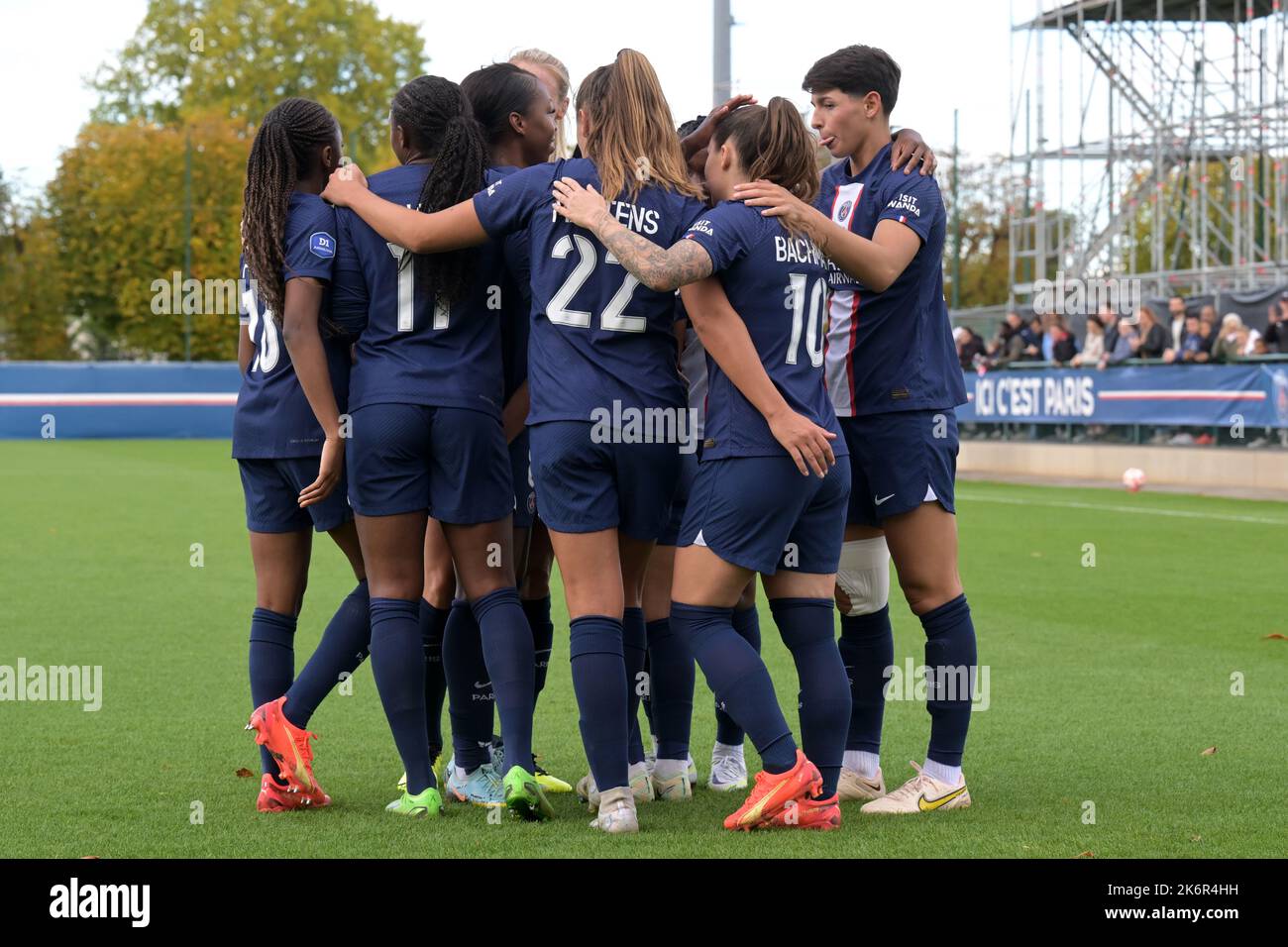 PARIS - Paris Saint Germain women celebrate the goal of Ramona Bachmann ...