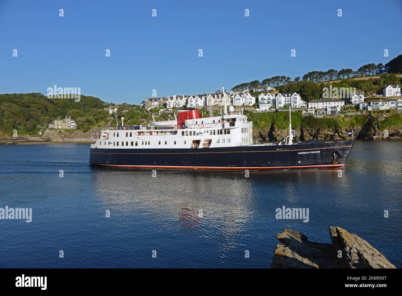 Polruan castle cornwall hi-res stock photography and images - Alamy