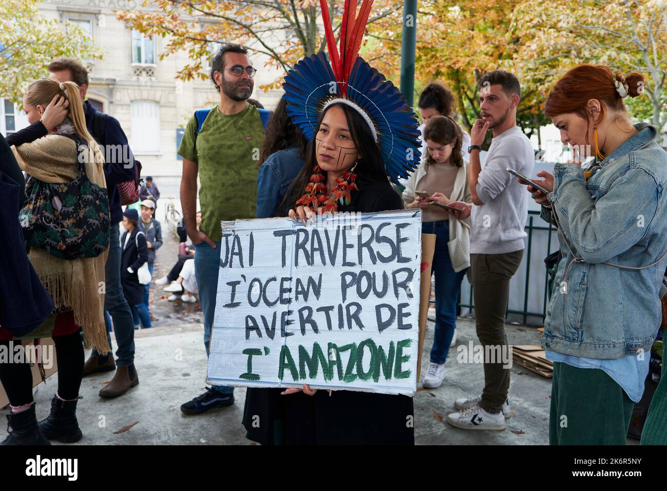 Paris, Ile de France, FRANCE. 15th Oct, 2022. A woman in traditonal ...