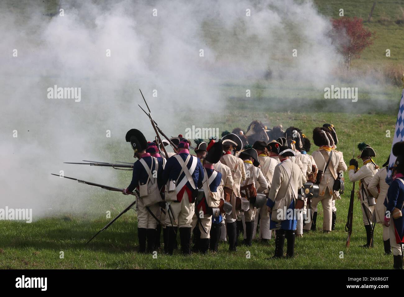 Cospeda, Germany. 07th Oct, 2022. Performers in period uniforms act out ...