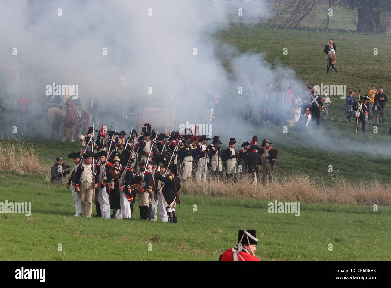 Cospeda, Germany. 07th Oct, 2022. Performers in period uniforms act out ...