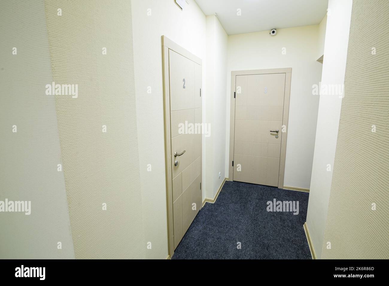 Motel apartment doors hi-res stock photography and images - Alamy
