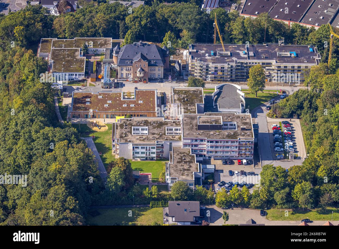Senior citizens housing estate hi-res stock photography and images - Alamy