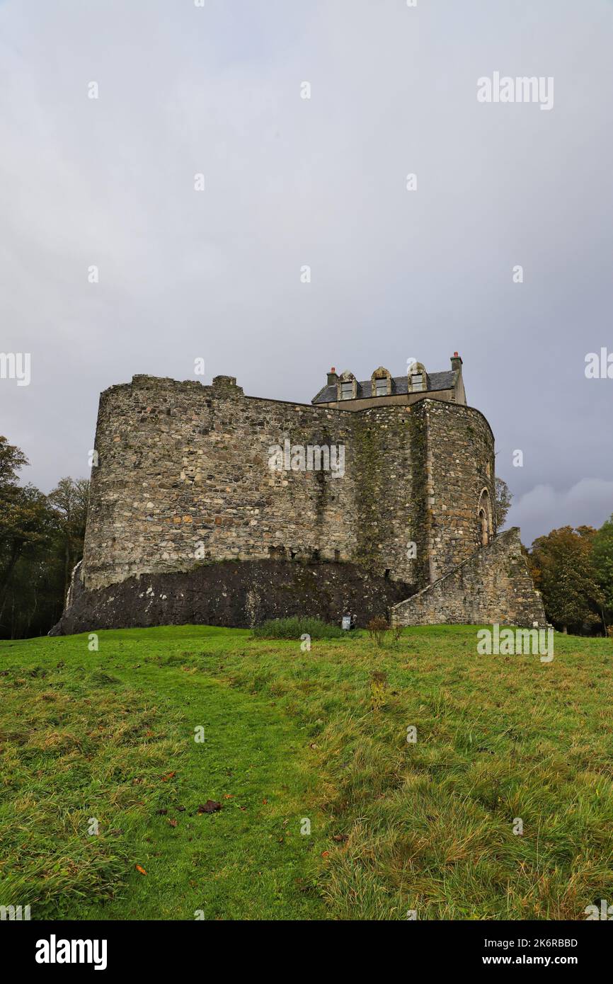 Dunstaffnage Castle Dunbeg Scotland October 2022 Stock Photo - Alamy