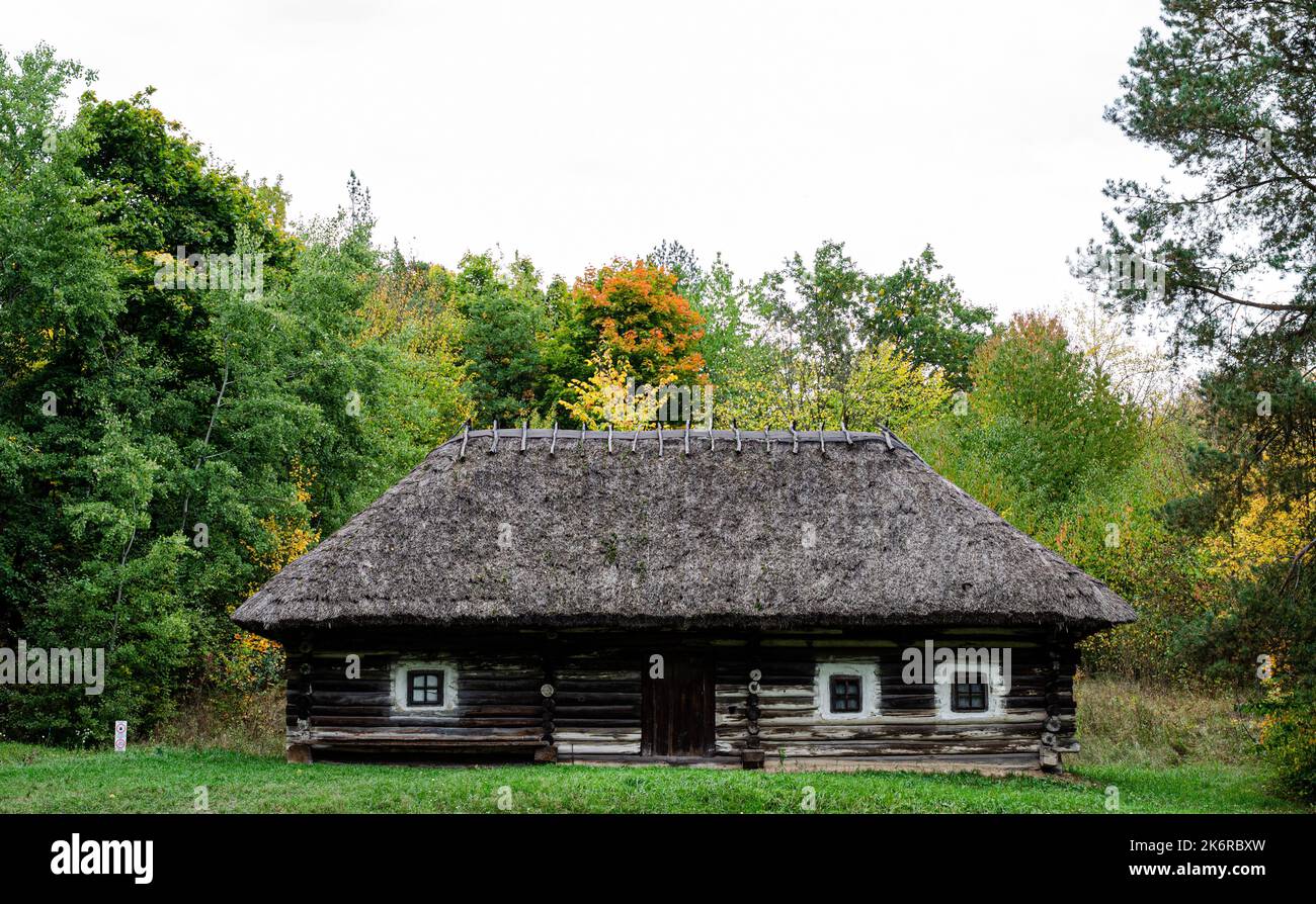Ancient traditional ukrainian rural house in Pyrohiv (Pirogovo) village ...