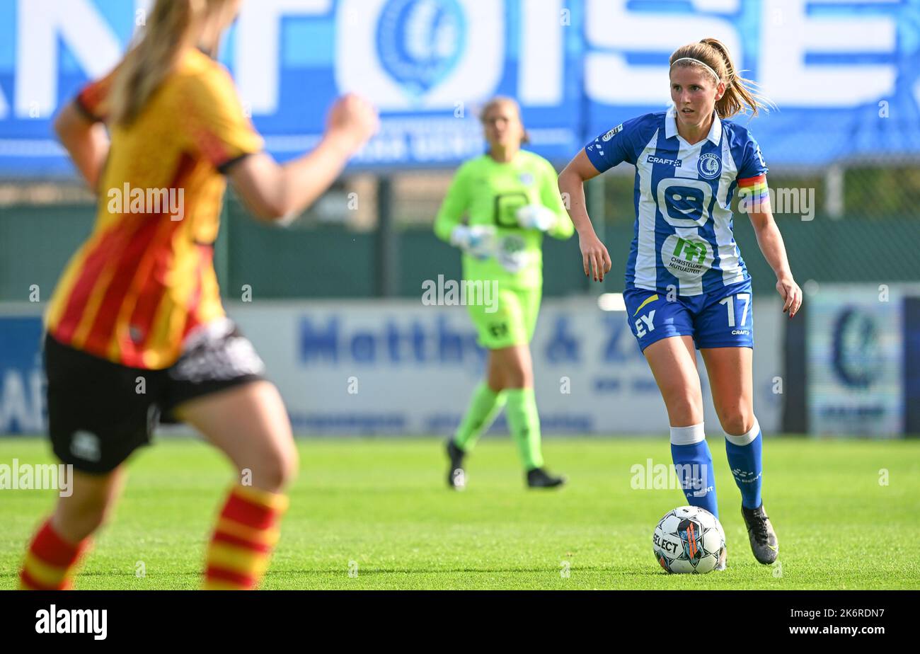 Chloe Van Mingeroet (17) of Gent pictured during a female soccer game ...