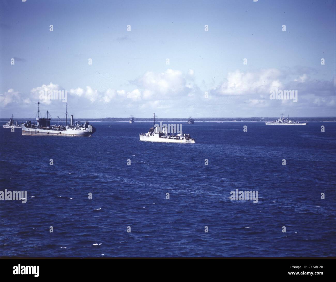 World war ii transport ships hi-res stock photography and images - Alamy