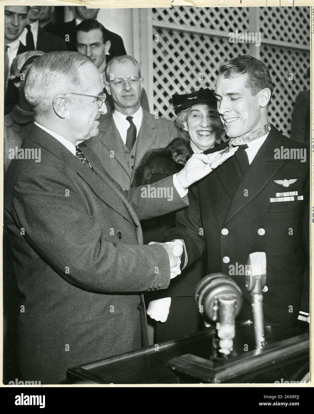 President Harry S. Truman Presenting Congressional Medal of Honor to Lt ...