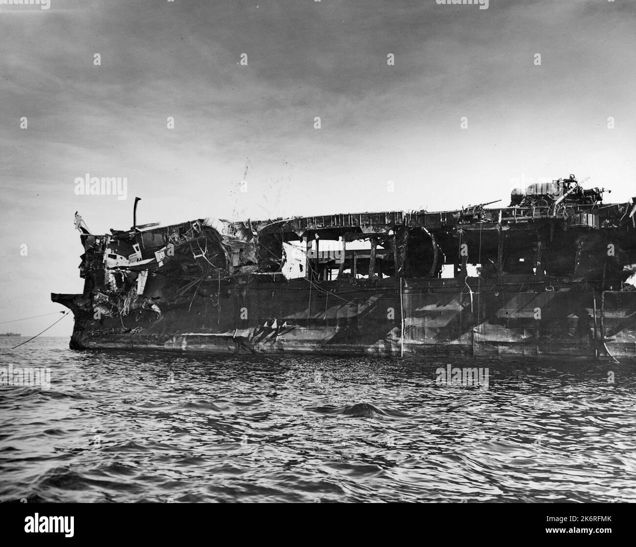 Blast Damage to USS Independence During Operation Crossroads"Blast ...
