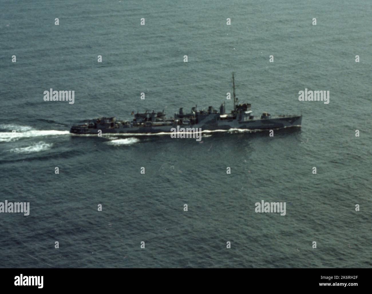 Camouflaged USS Roper (DD-147) on Convoy Duty Photo by FAPSA, Norfolk ...