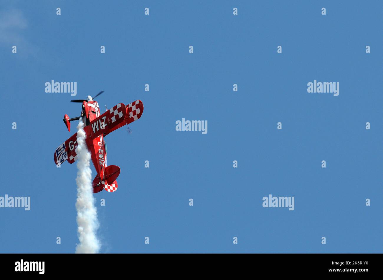 Rich Goodwin and his Pitts S2S Bi Plane, G-EWIZ Stock Photo - Alamy