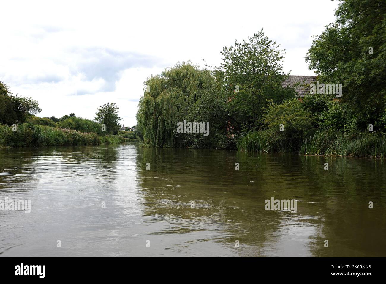 Cruising the Kennet and Avon Canal on "The Rose of Hungerford Stock ...