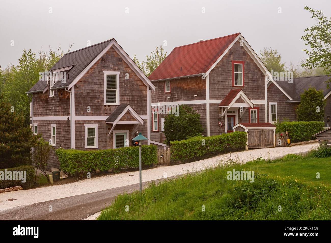 Shingled buildings hi-res stock photography and images - Alamy
