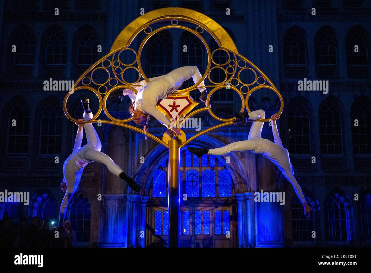 London, UK. 15 October 2022. Circus performers from Chivaree Circus ...