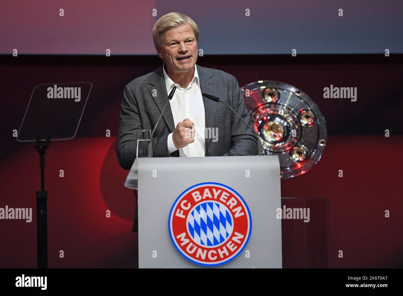 Oliver KAHN (management chairman FCB) during his speech, single image ...