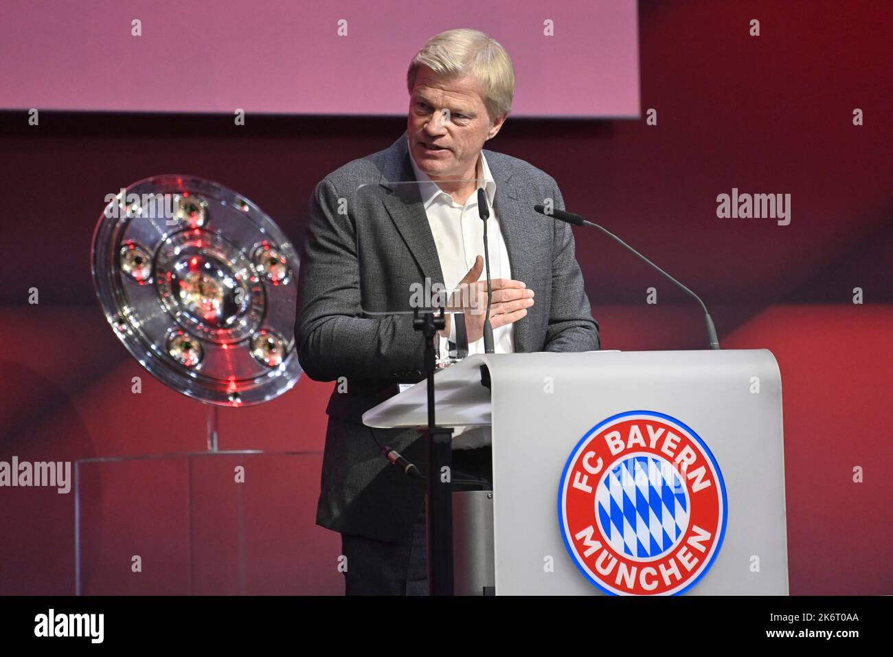 Oliver KAHN (management chairman FCB) during his speech, single image ...