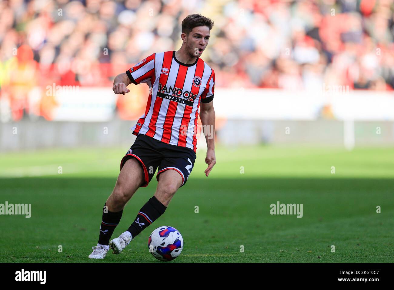 James McAtee #28 of Sheffield United during the Sky Bet Championship ...