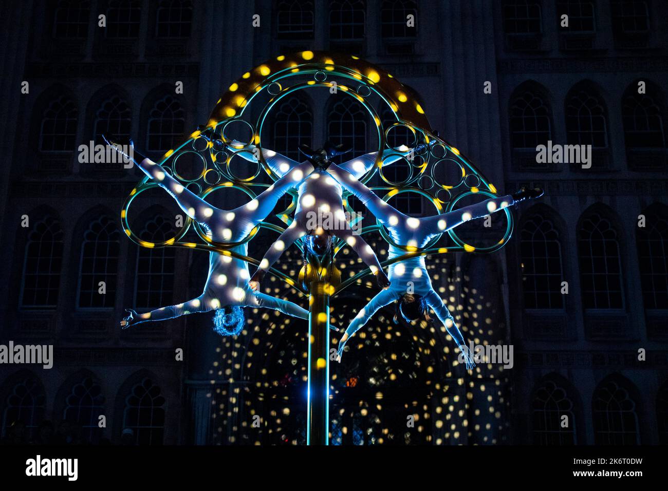 London, UK. 15 October 2022. Circus performers from Chivaree Circus ...