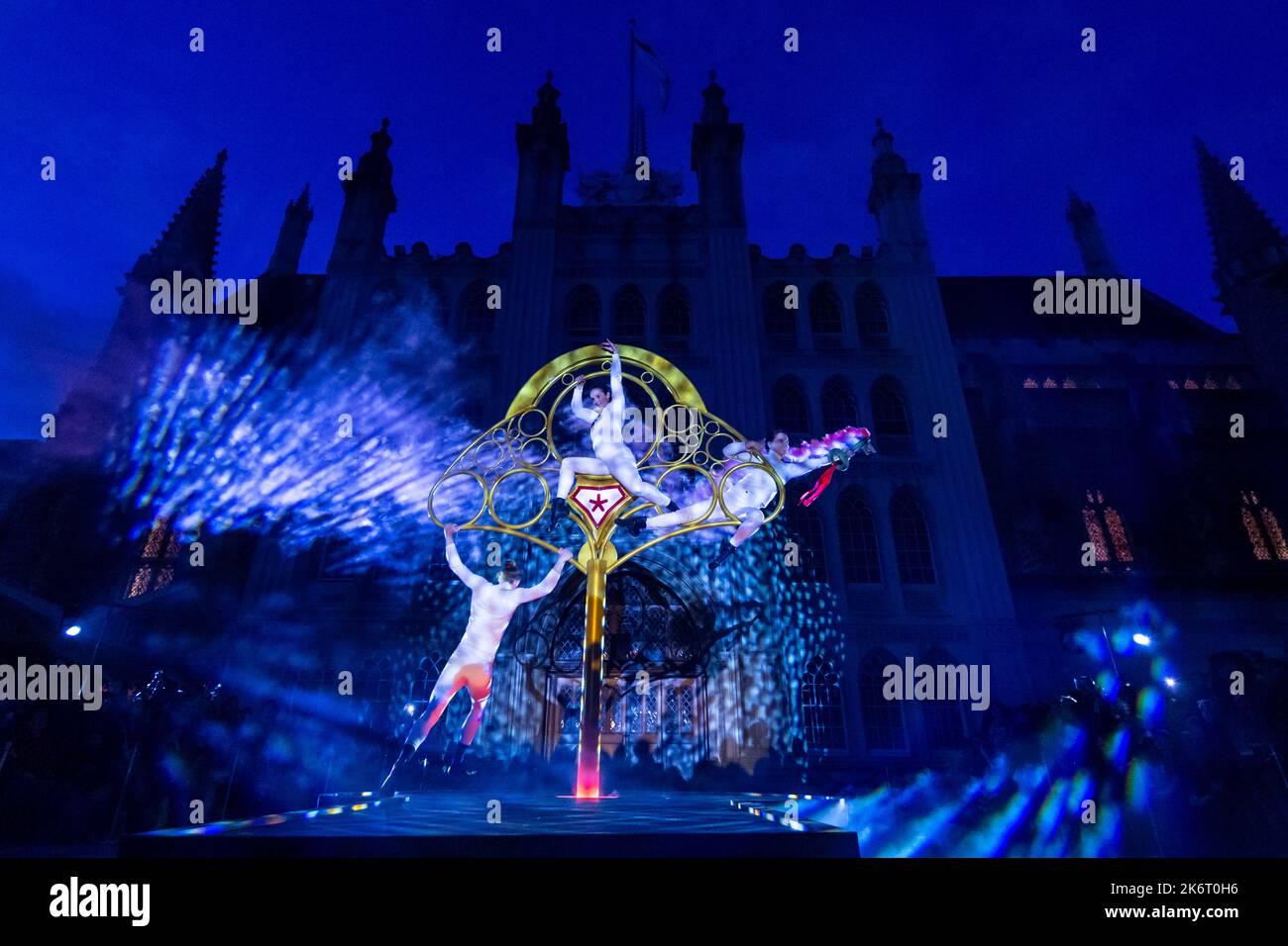 London, UK. 15 October 2022. Circus performers from Chivaree Circus ...