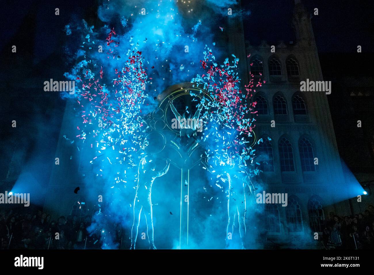 London, UK. 15 October 2022. Circus performers from Chivaree Circus ...