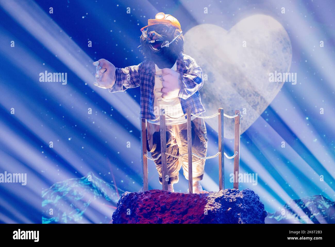 Cologne, Germany. 15th Oct, 2022. The character "The Mole" is on stage ...