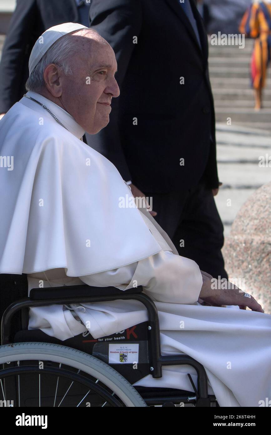 Catholic lay movement hi-res stock photography and images - Alamy