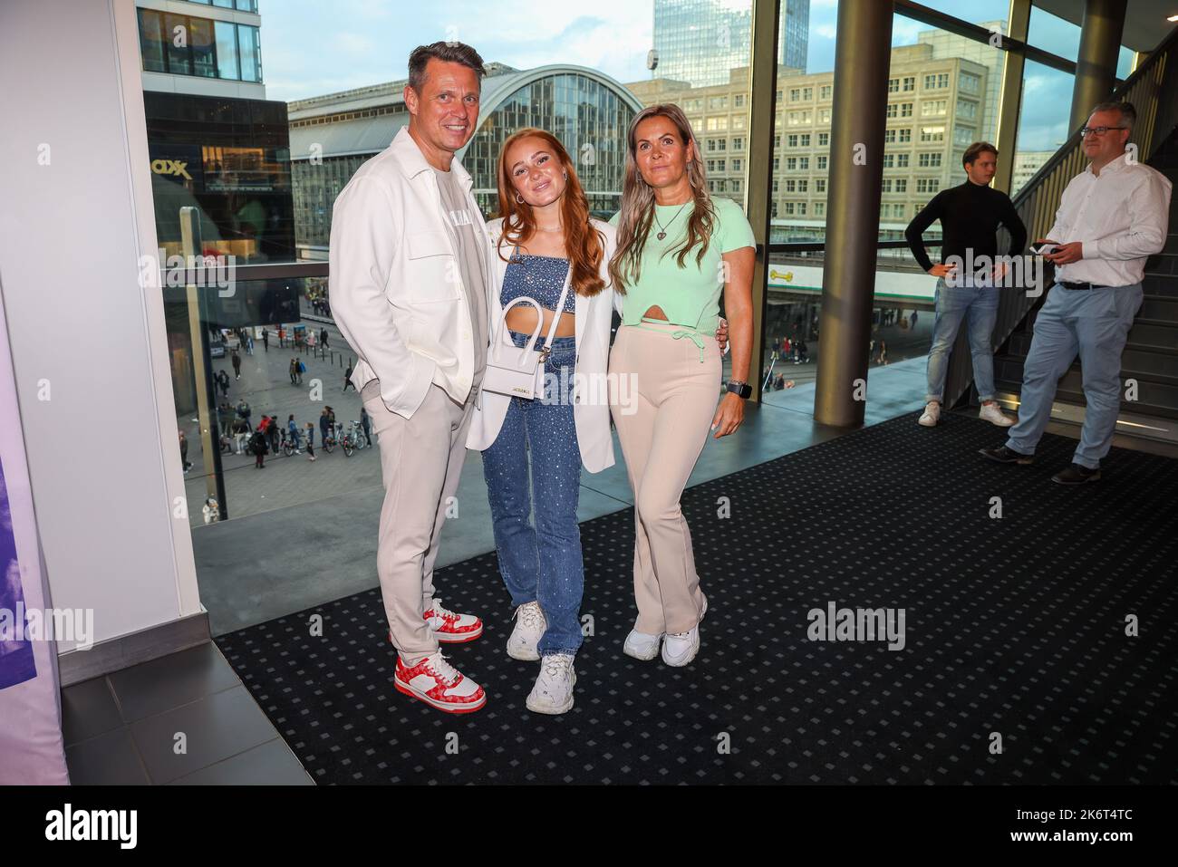 Berlin, Germany. 15th Oct, 2022. Leonie Kullik "Leoobalys" (M) comes ...