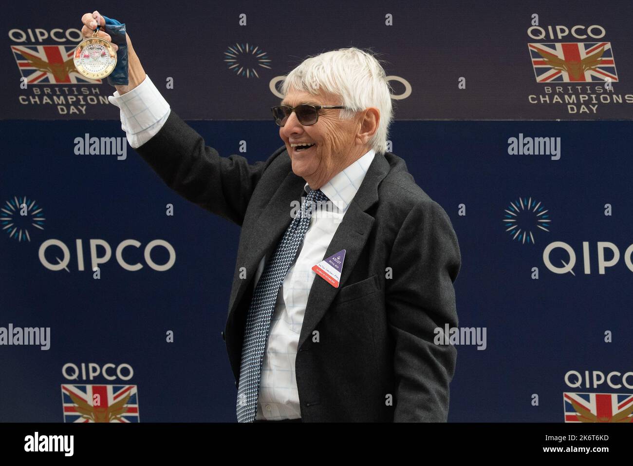 Sir henry cecil medals british racing hi-res stock photography and ...