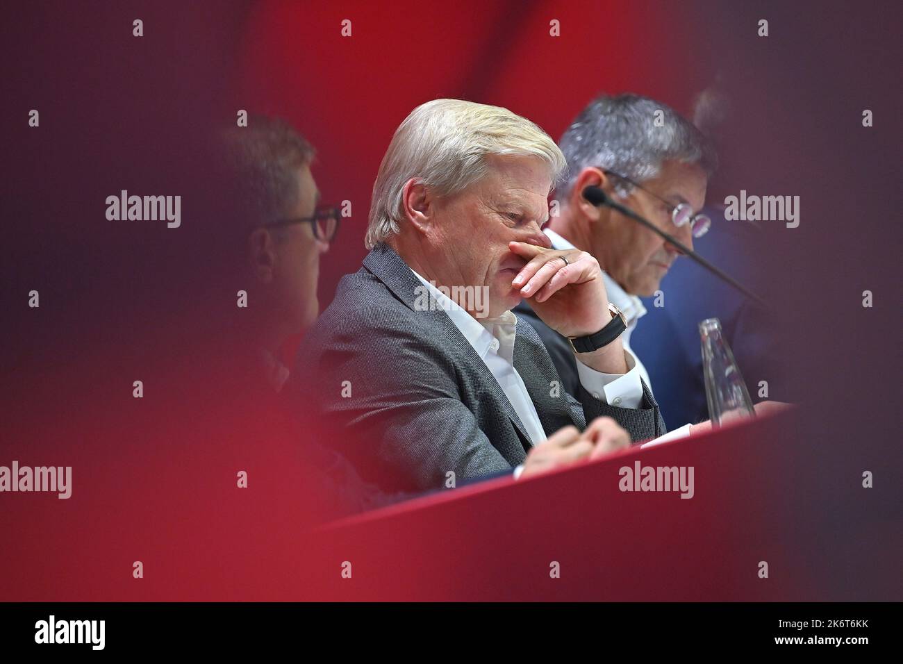 v.lo:Oliver KAHN (Management Chairman FCB), Herbert HAINER (President ...
