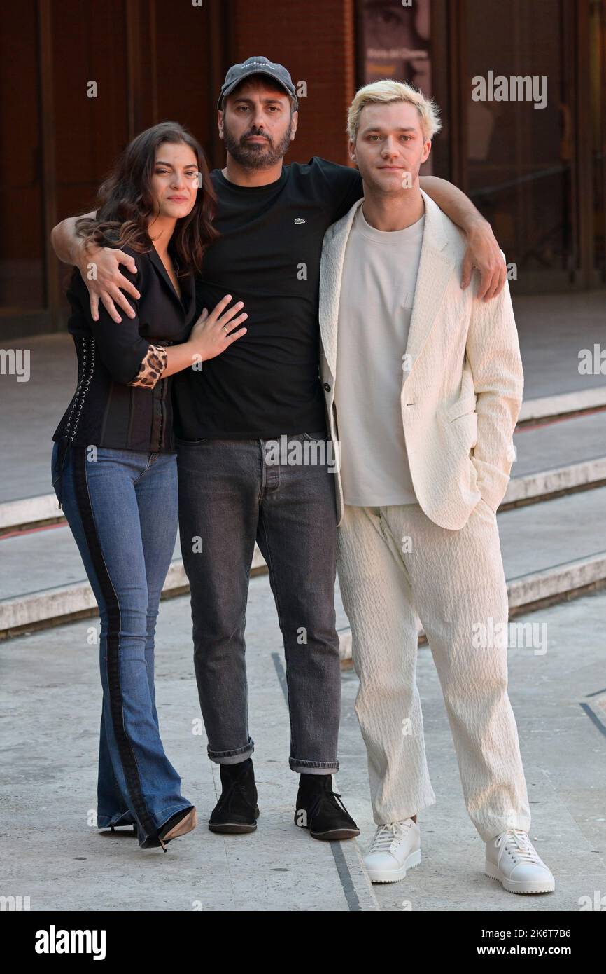 Aurora Giovinazzo (l) Gianluca Mangiasciutti (c) and Lorenzo Richelmy ...