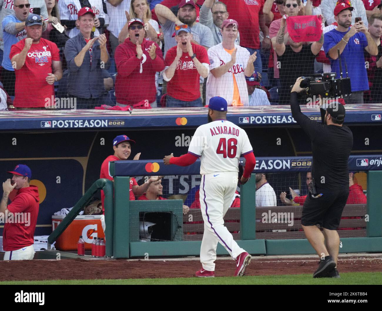 Philadelphia, USA. 15th Oct, 2022. Fans cheer as Philadelphia Phillies ...