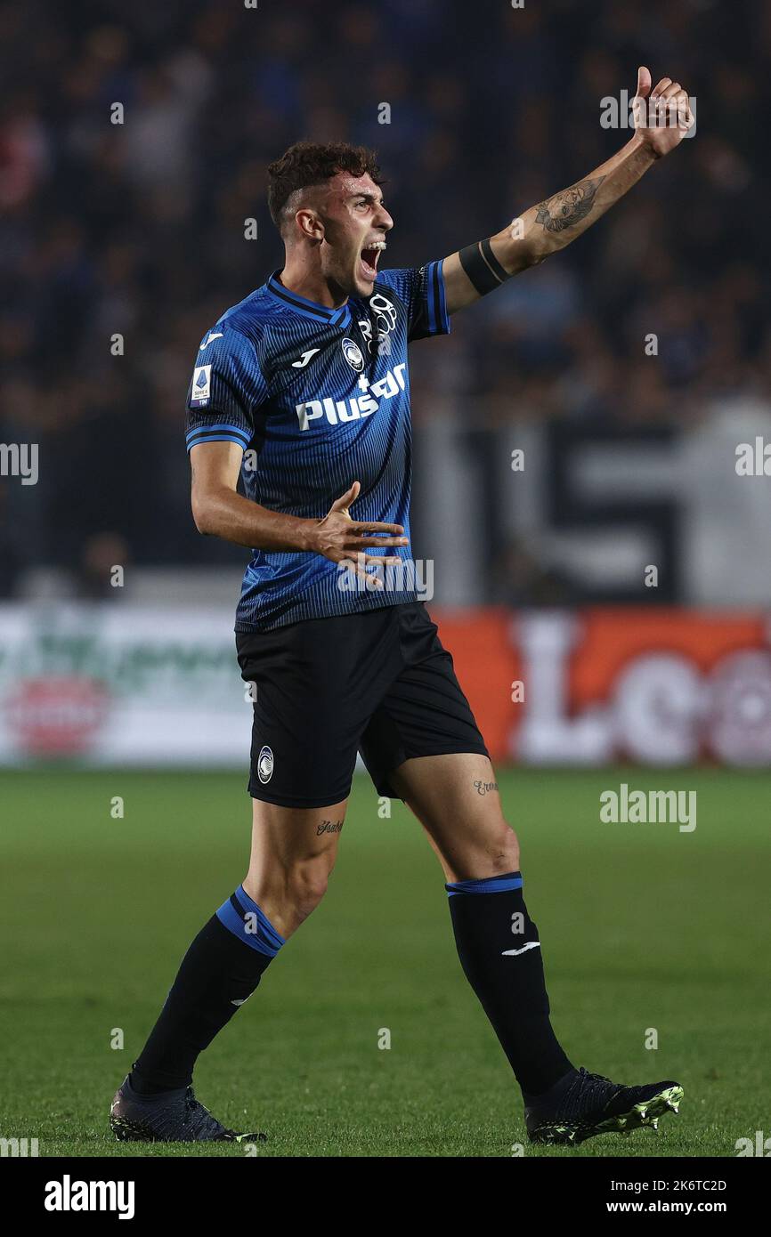 Matteo Ruggeri of Atalanta BC celebrates during the italian soccer ...