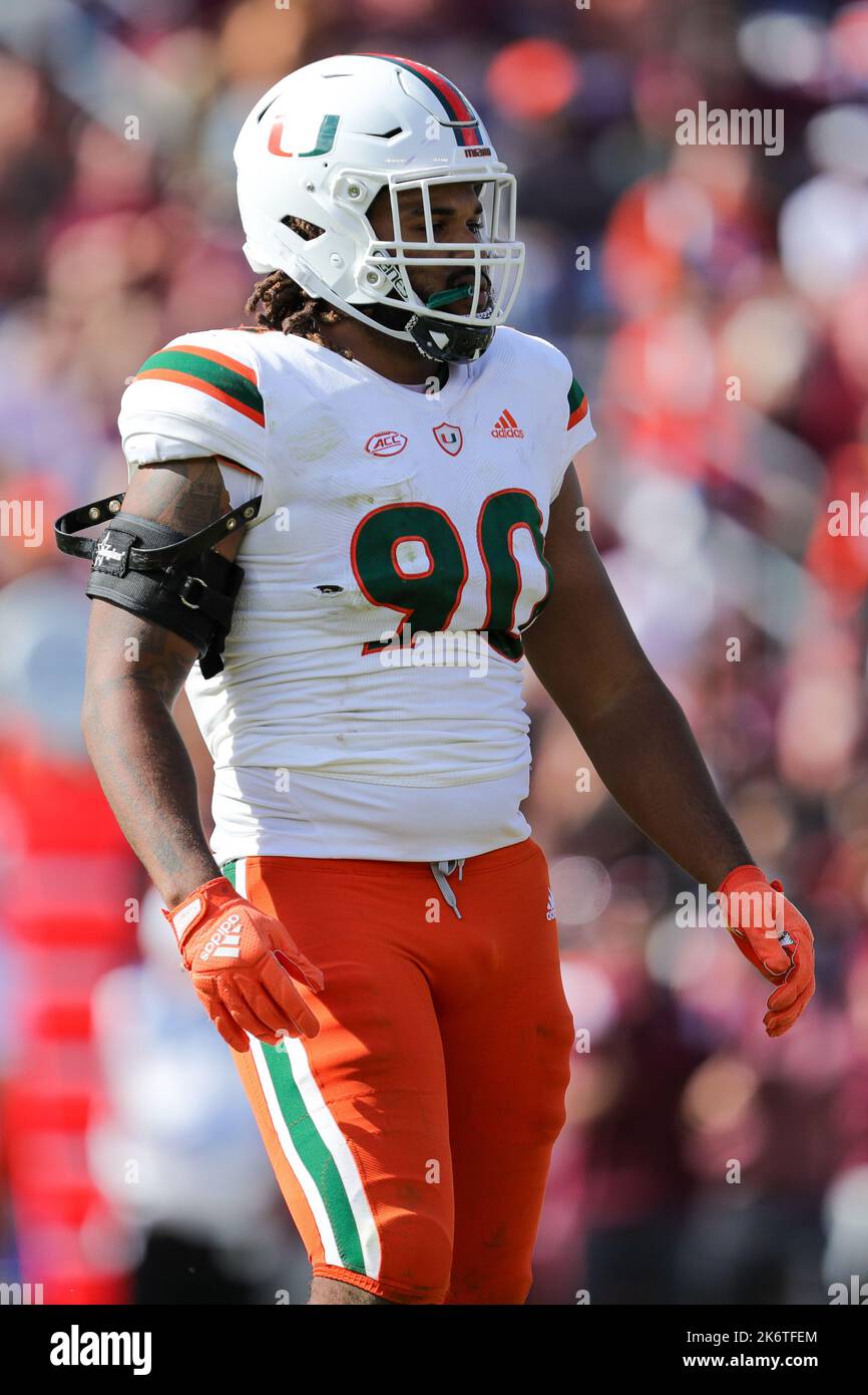 September 22, 2022: Miami Hurricanes defensive lineman Akheem Mesidor ...