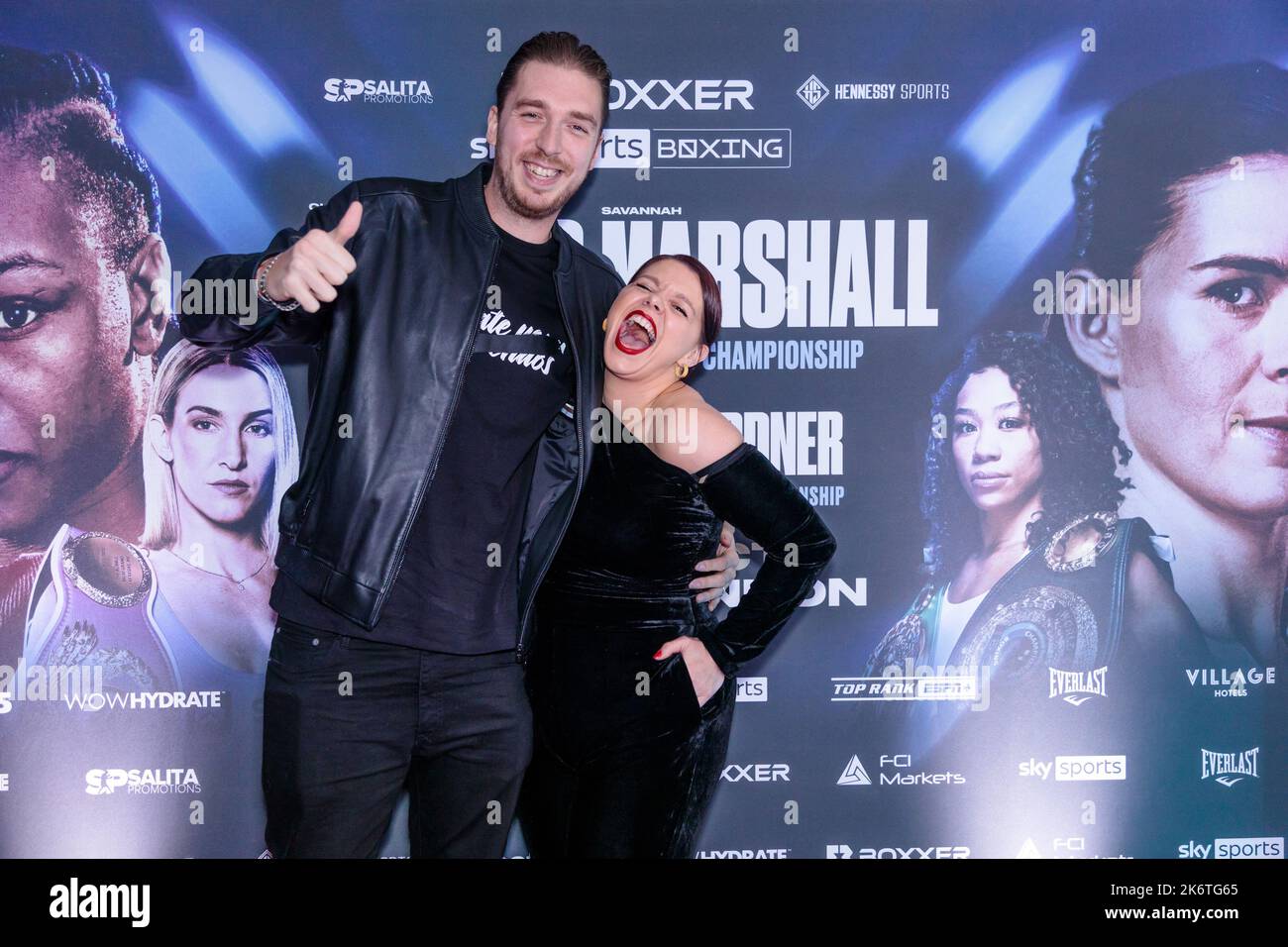 Ladbaby mum hoyle hi-res stock photography and images - Alamy