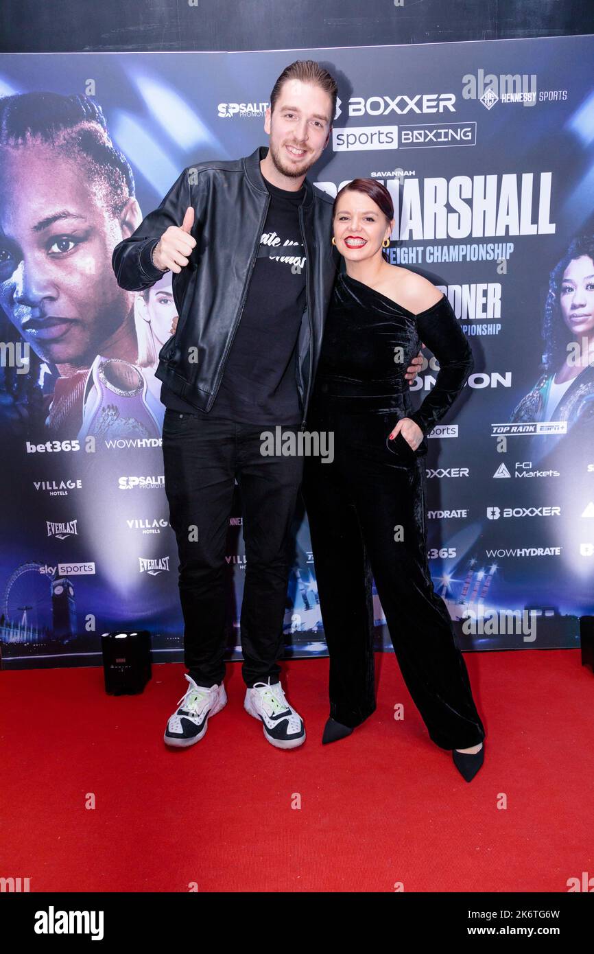 Mark and roxanne hi-res stock photography and images - Alamy