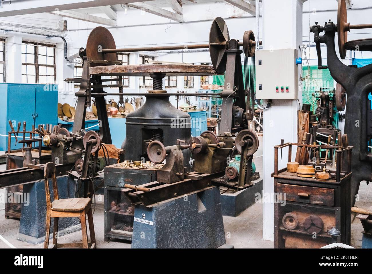 Heavy lathes hi-res stock photography and images - Alamy