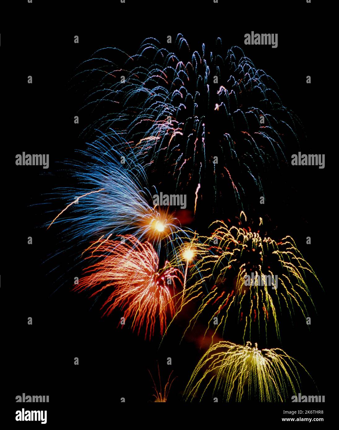 Fireworks in the night sky, night absorption, Fireworks in the night ...