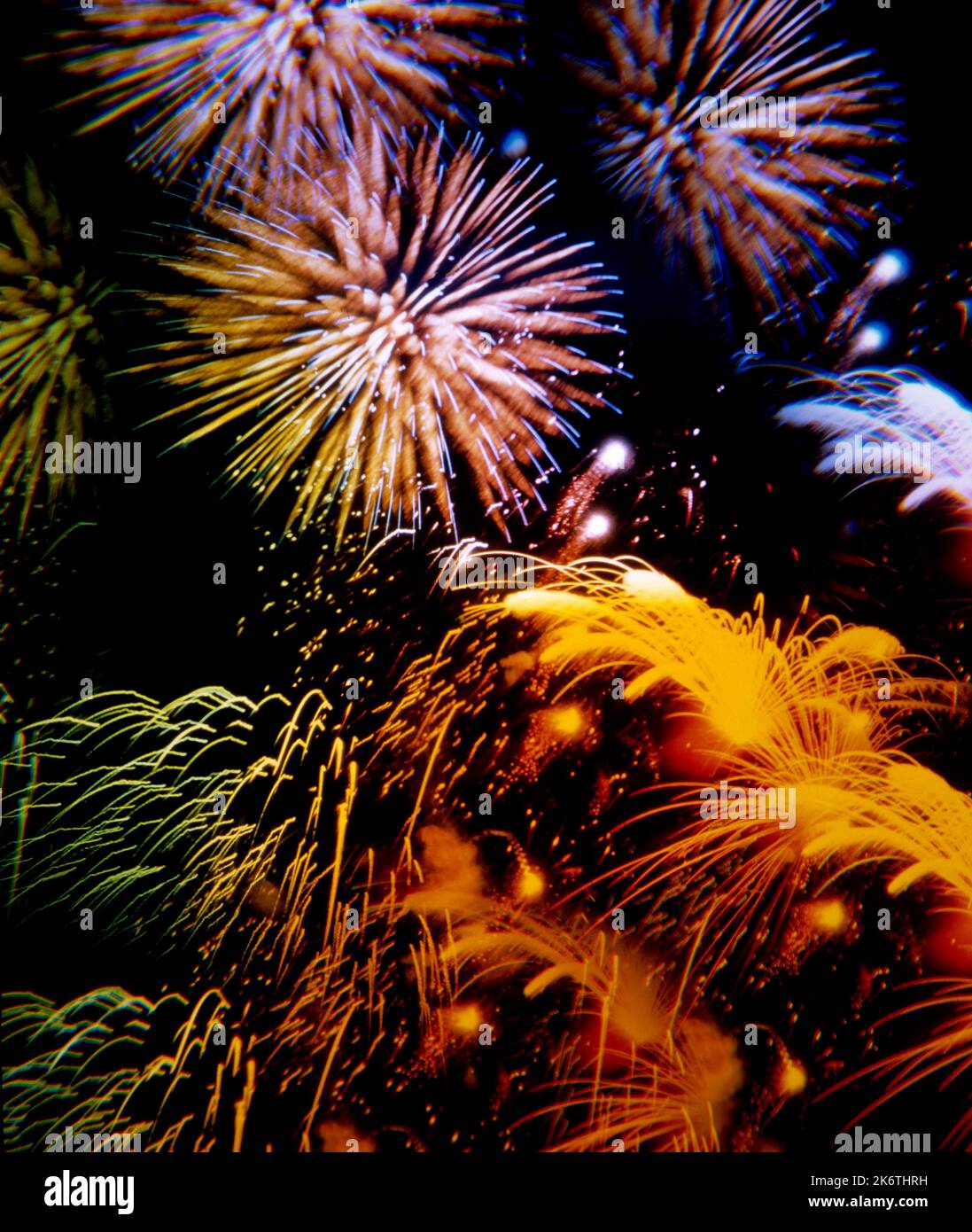 Fireworks in the night sky, night absorption, Fireworks in the night ...