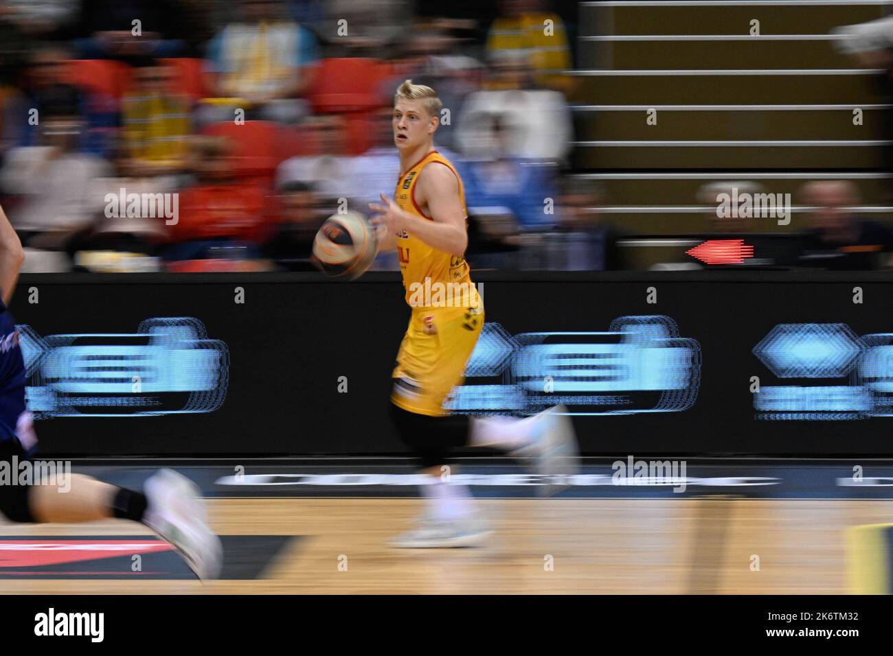 Oostende's Keye Van der vuurst de vries pictured in action during a ...