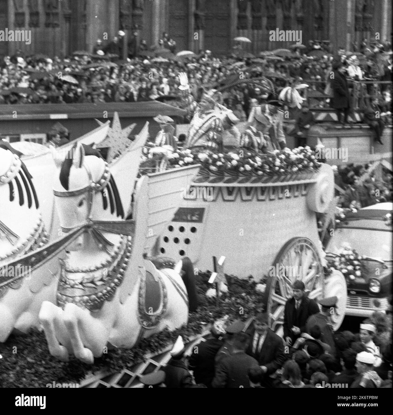 Carnival cologne costume Black and White Stock Photos & Images - Alamy