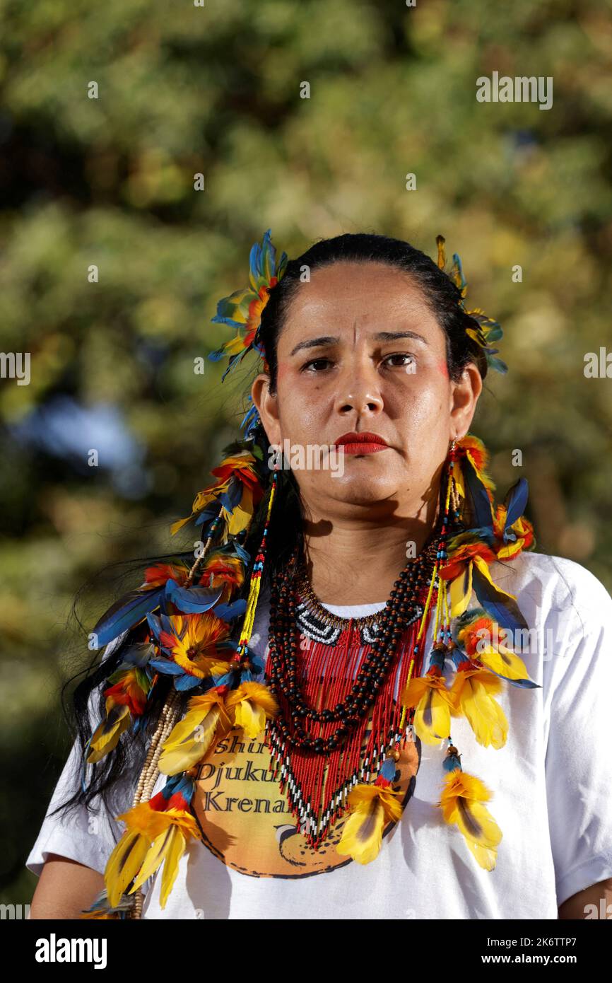 Krenak people hi-res stock photography and images - Alamy
