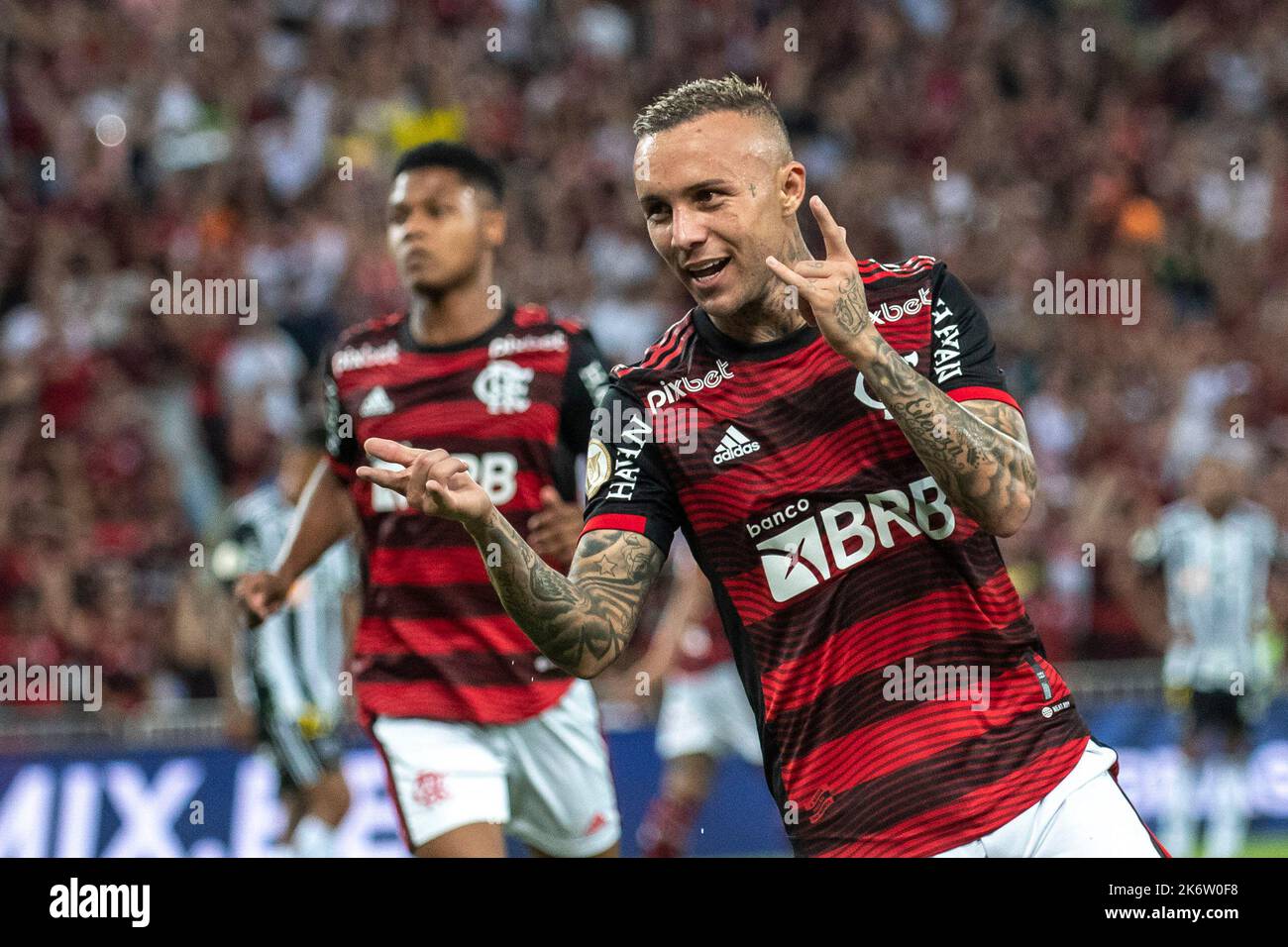 Rio De Janeiro, Brazil. 15th Oct, 2022. MG held at Maracanã Stadium for ...