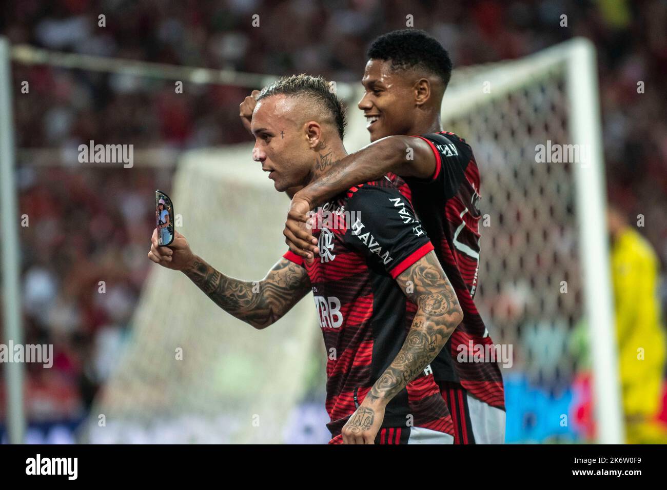 Rio De Janeiro, Brazil. 15th Oct, 2022. MG held at Maracanã Stadium for ...